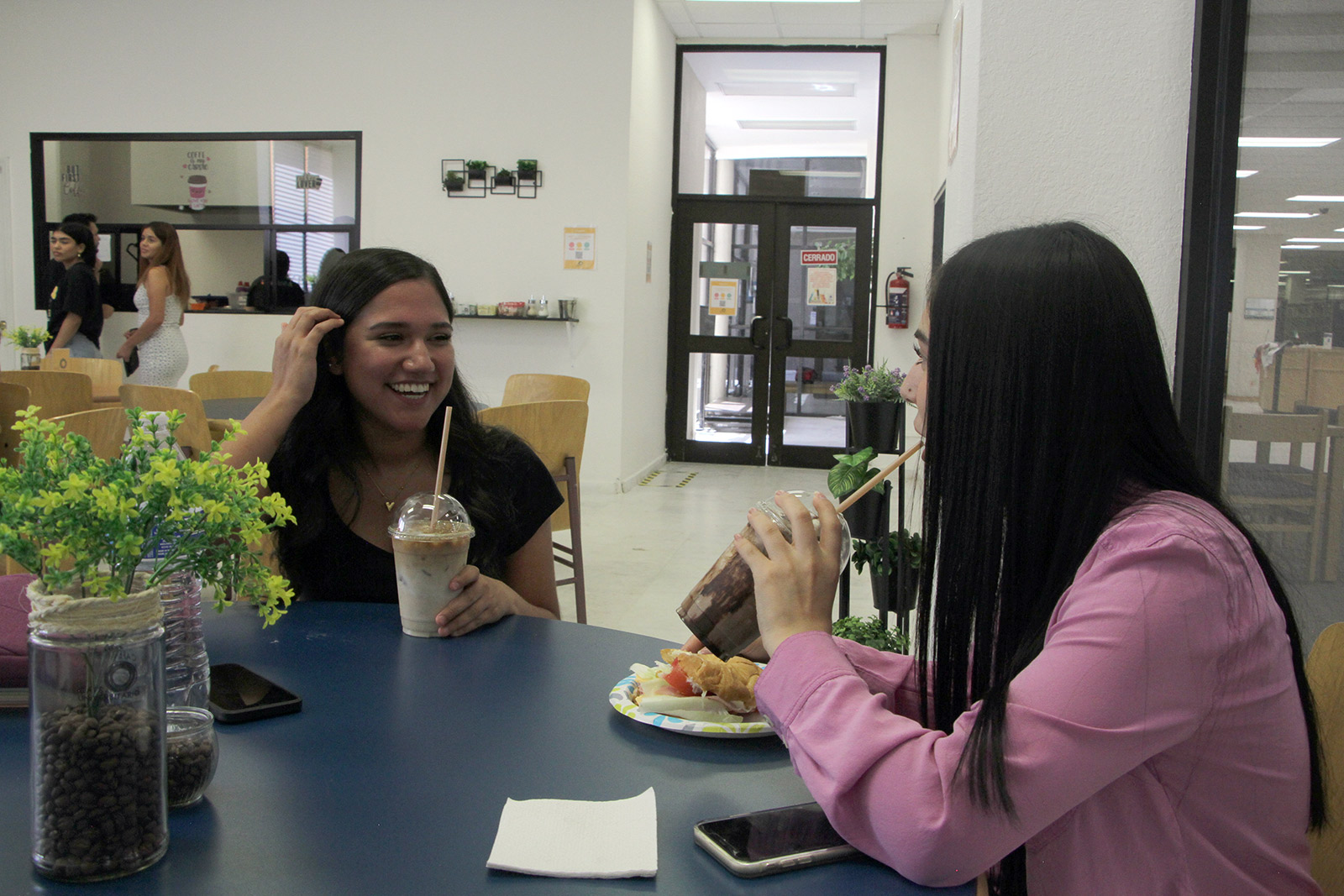 Abren Café Universitario en el ICSA – Gaceta UACJ